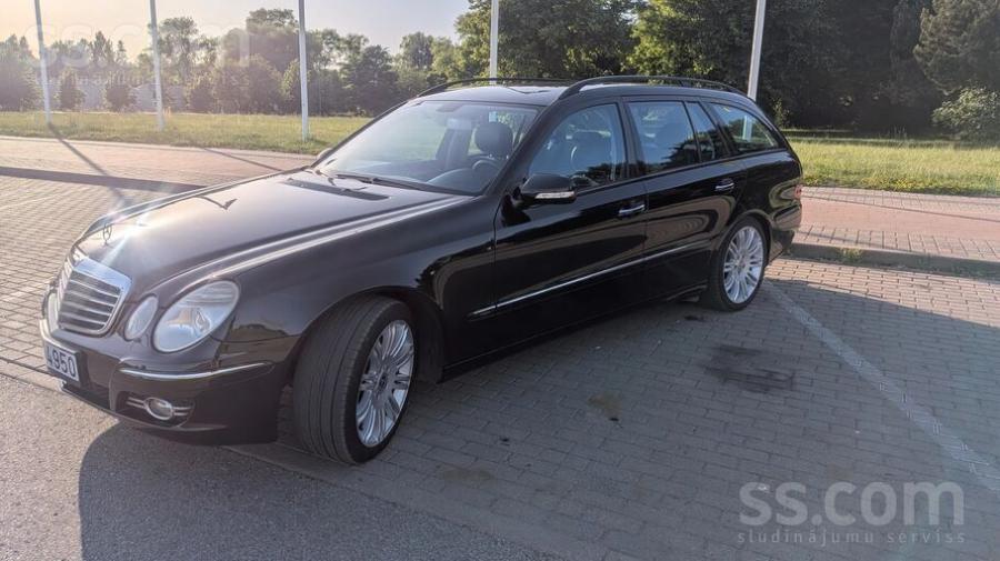 Черный Мерседес E 220 2007 в Лиепая, объемом двигателя 2.20 л и пробегом 287 тыс. км за 4995 €, фото 8 на AUTOMOTO.COM.LV