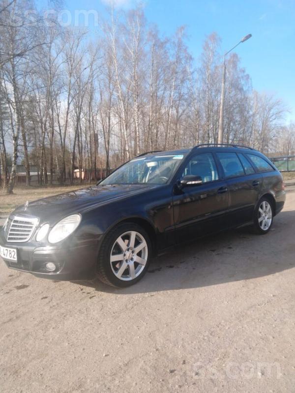 Черный Мерседес E 220 2007 в Рига, объемом двигателя 2.20 л и пробегом 420 тыс. км за 3250 €, фото 1 на AUTOMOTO.COM.LV