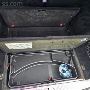 Black Mercedes-Benz E 220 2007 in Riga, with an engine capacity of 2.20 L and mileage of 441 thousand km for 2600 €, photo 9 on AUTOMOTO.COM.LV