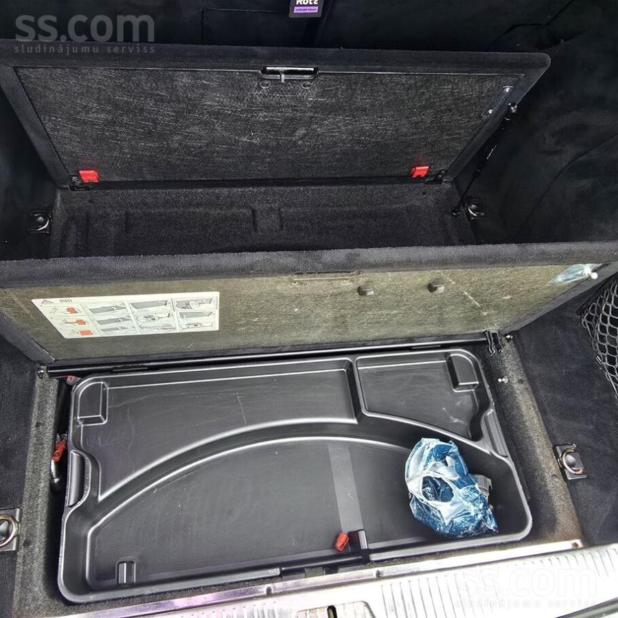 Black Mercedes-Benz E 220 2007 in Riga, with an engine capacity of 2.20 L and mileage of 441 thousand km for 2600 €, photo 9 on AUTOMOTO.COM.LV