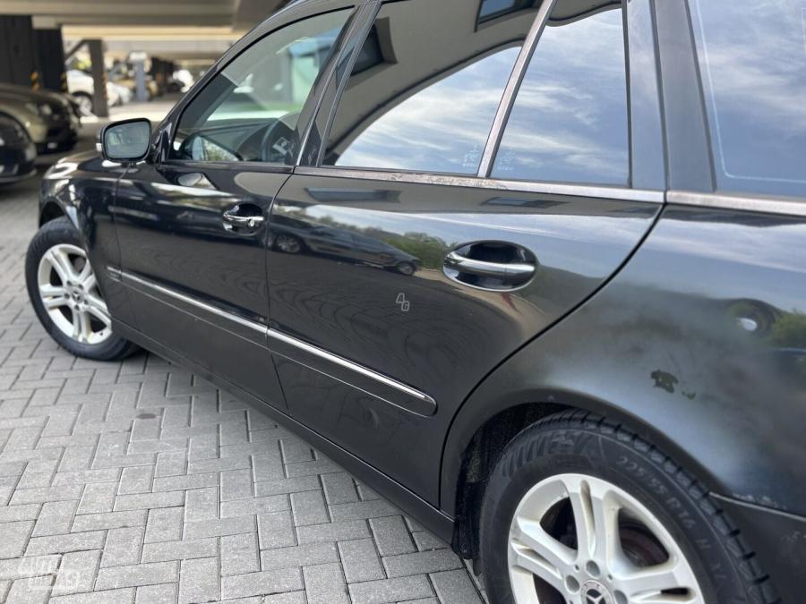Melns Mercedes-Benz E 220 2008 Kauņa, ar dzinēja tilpumu 2.10 L un nobraukumu 500 tūkst. km par 1850 €, foto 11 vietnē AUTOMOTO.COM.LV
