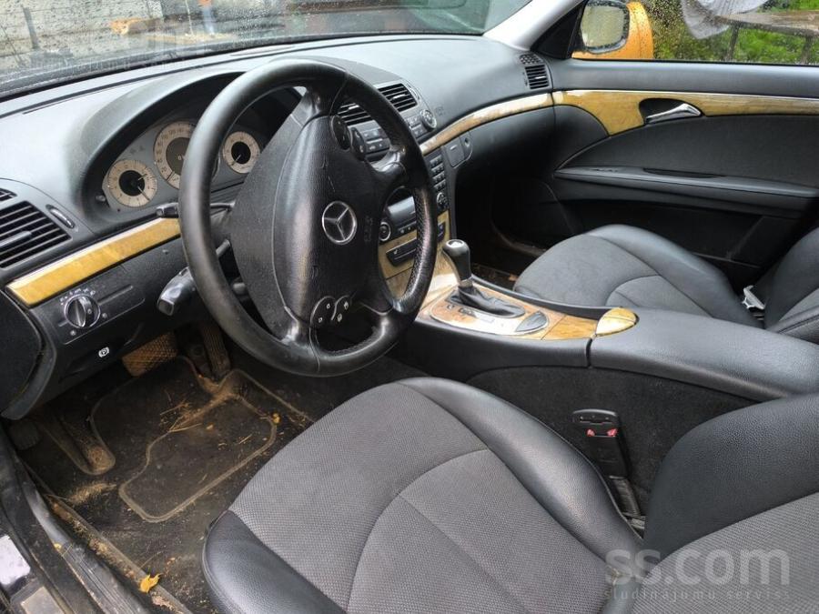 Черный Мерседес E 220 2008 в Рига, объемом двигателя 2.20 л и пробегом 373 тыс. км за 2999 €, фото 7 на AUTOMOTO.COM.LV