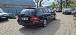 Melns Mercedes-Benz E 220 2008 Valmiera, ar dzinēja tilpumu 2.20 L un nobraukumu 479 tūkst. km par 1500 €, foto 4 vietnē AUTOMOTO.COM.LV