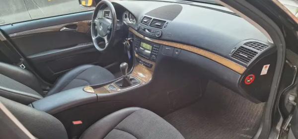 Черный Мерседес E 220 2008 в Валмиера, объемом двигателя 2.20 л и пробегом 479 тыс. км за 1500 €, фото 9 на AUTOMOTO.COM.LV