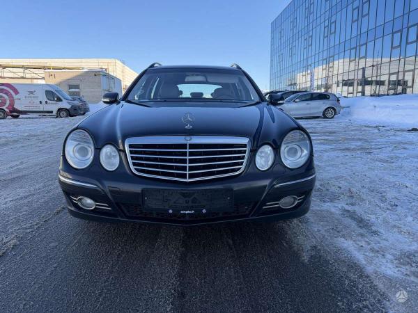 Black Mercedes-Benz E 220 2009 in Panevezys, with an engine capacity of 2.15 L and mileage of 487 thousand km for 2500 €, photo 3 on AUTOMOTO.COM.LV
