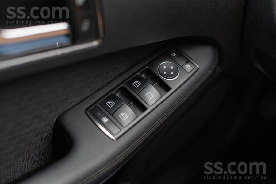 Black Mercedes-Benz E 220 2010 in Riga, with an engine capacity of 2.20 L and mileage of 239 thousand km for 9990 €, photo 16 on AUTOMOTO.COM.LV