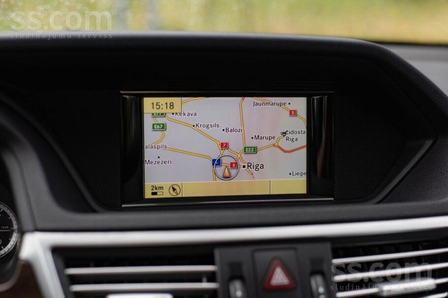 Black Mercedes-Benz E 220 2010 in Riga, with an engine capacity of 2.20 L and mileage of 239 thousand km for 9990 €, photo 22 on AUTOMOTO.COM.LV