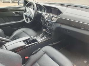 Черный Мерседес E 220 2010 в Каунас, объемом двигателя 2.20 л и пробегом 450 тыс. км за 2100 €, фото 6 на AUTOMOTO.COM.LV