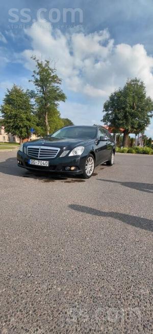 Black Mercedes-Benz E 220 2010 in Preili, with an engine capacity of 2.20 L and mileage of 336 thousand km for 5800 €, photo 7 on AUTOMOTO.COM.LV