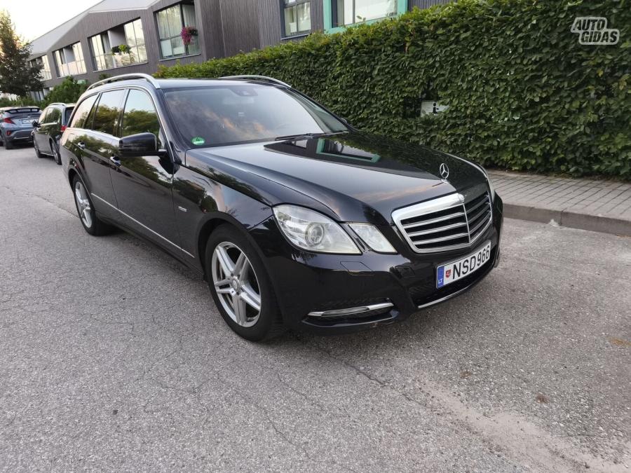 Black Mercedes-Benz E 220 2010 in Kaunas, with an engine capacity of 2.20 L and mileage of 404 thousand km for 4200 €, photo 5 on AUTOMOTO.COM.LV