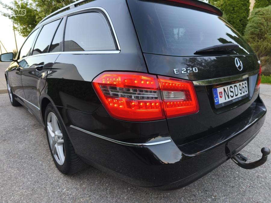 Black Mercedes-Benz E 220 2010 in Kaunas, with an engine capacity of 2.20 L and mileage of 404 thousand km for 4200 €, photo 7 on AUTOMOTO.COM.LV