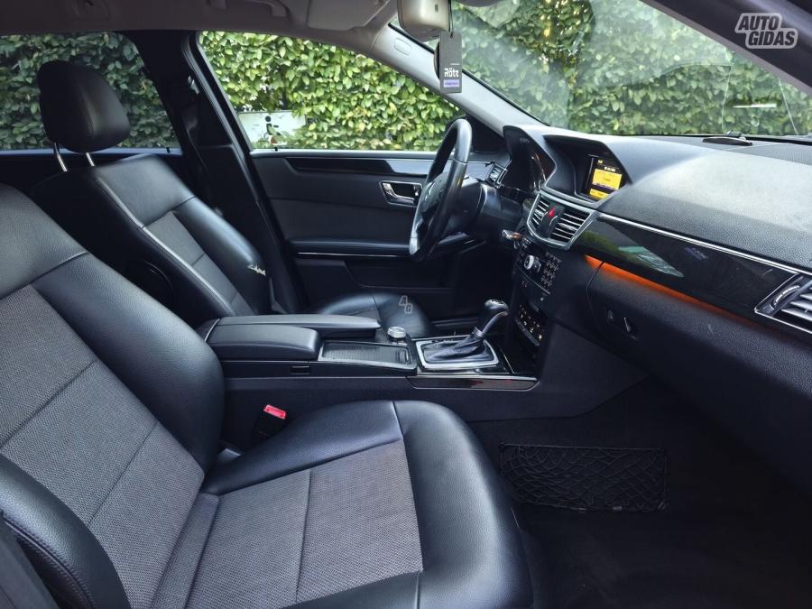 Black Mercedes-Benz E 220 2010 in Kaunas, with an engine capacity of 2.20 L and mileage of 404 thousand km for 4200 €, photo 10 on AUTOMOTO.COM.LV