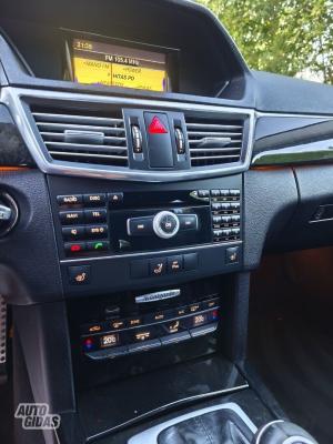 Black Mercedes-Benz E 220 2010 in Kaunas, with an engine capacity of 2.20 L and mileage of 404 thousand km for 4200 €, photo 15 on AUTOMOTO.COM.LV