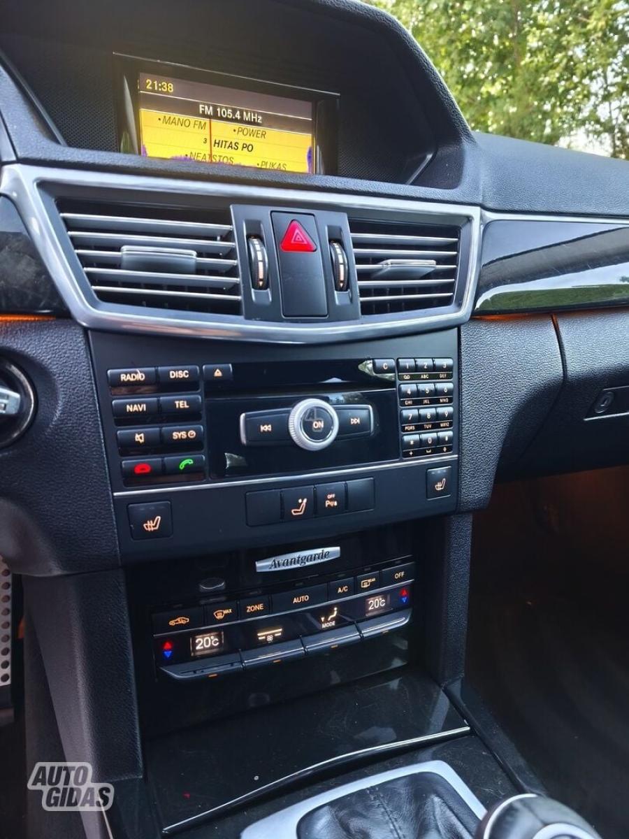 Black Mercedes-Benz E 220 2010 in Kaunas, with an engine capacity of 2.20 L and mileage of 404 thousand km for 4200 €, photo 15 on AUTOMOTO.COM.LV