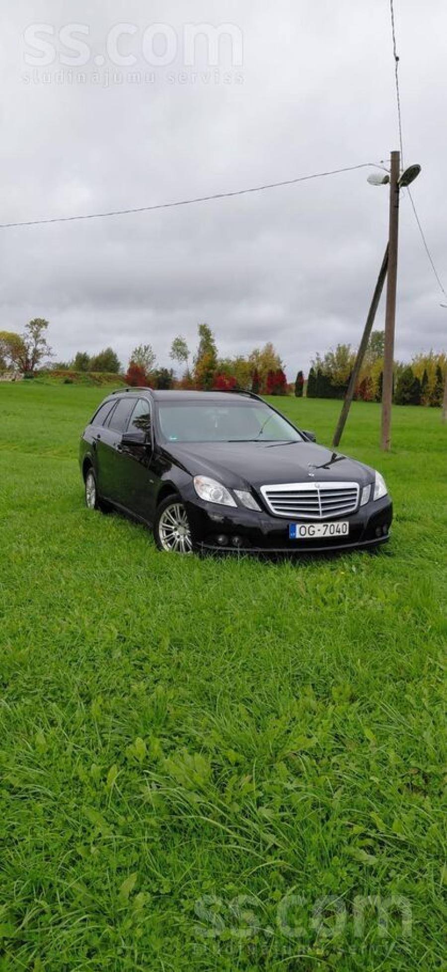 Melns Mercedes-Benz E 220 2010 Daugavpils, ar dzinēja tilpumu 2.20 L un nobraukumu 341 tūkst. km par 6200 €, foto 1 vietnē AUTOMOTO.COM.LV