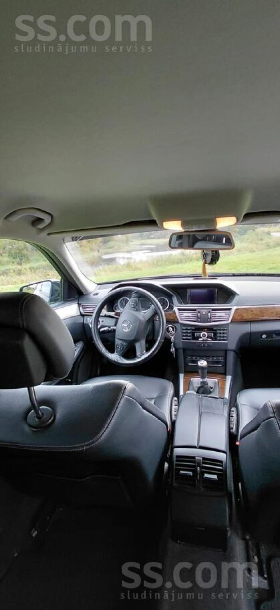 Melns Mercedes-Benz E 220 2010 Daugavpils, ar dzinēja tilpumu 2.20 L un nobraukumu 341 tūkst. km par 6200 €, foto 5 vietnē AUTOMOTO.COM.LV