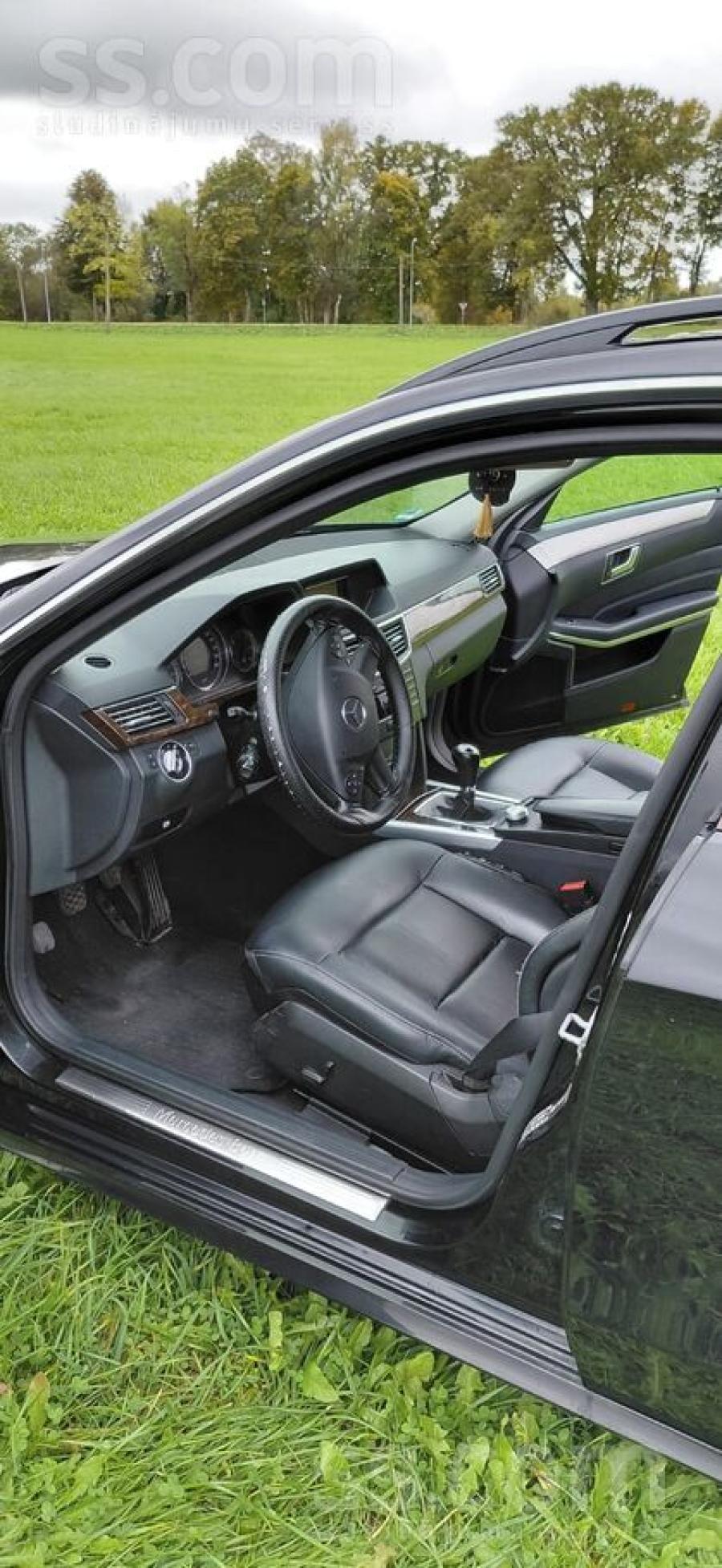Melns Mercedes-Benz E 220 2010 Daugavpils, ar dzinēja tilpumu 2.20 L un nobraukumu 341 tūkst. km par 6200 €, foto 6 vietnē AUTOMOTO.COM.LV