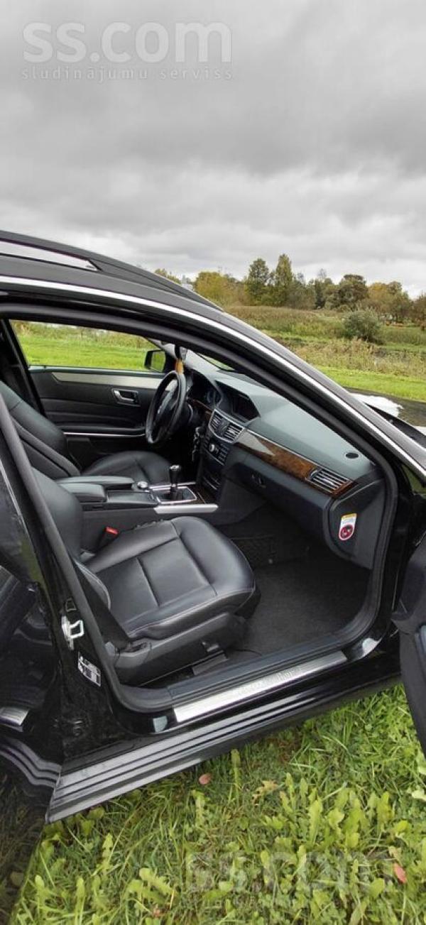 Black Mercedes-Benz E 220 2010 in Daugavpils, with an engine capacity of 2.20 L and mileage of 341 thousand km for 6200 €, photo 7 on AUTOMOTO.COM.LV