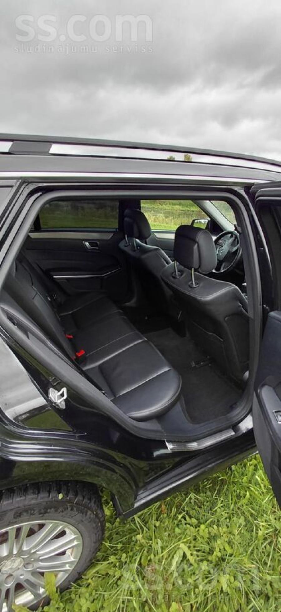Melns Mercedes-Benz E 220 2010 Daugavpils, ar dzinēja tilpumu 2.20 L un nobraukumu 341 tūkst. km par 6200 €, foto 9 vietnē AUTOMOTO.COM.LV