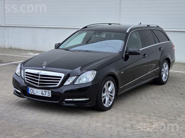 Черный Мерседес E 220 2011 в Рига, объемом двигателя 2.20 л и пробегом 240 тыс. км за 6700 €, фото 4 на AUTOMOTO.COM.LV