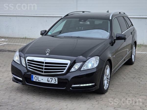 Черный Мерседес E 220 2011 в Рига, объемом двигателя 2.20 л и пробегом 240 тыс. км за 6700 €, фото 5 на AUTOMOTO.COM.LV