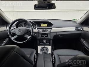 Melns Mercedes-Benz E 220 2011 Rīga, ar dzinēja tilpumu 2.20 L un nobraukumu 240 tūkst. km par 6500 €, foto 23 vietnē AUTOMOTO.COM.LV