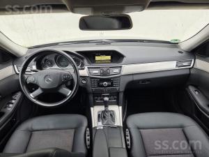 Melns Mercedes-Benz E 220 2011 Rīga, ar dzinēja tilpumu 2.20 L un nobraukumu 240 tūkst. km par 6500 €, foto 31 vietnē AUTOMOTO.COM.LV