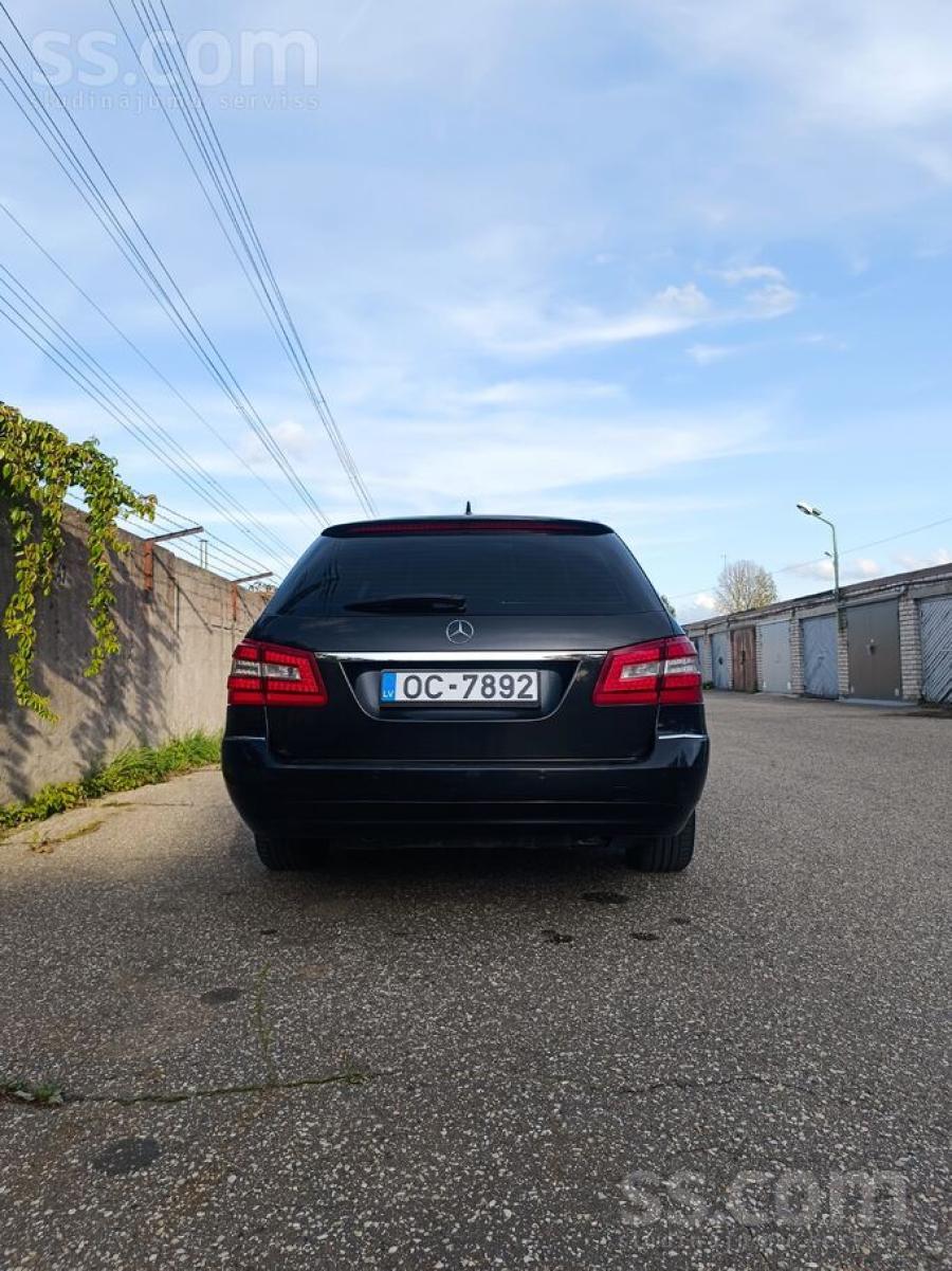 Черный Мерседес E 220 2011 в Рига, объемом двигателя 2.20 л и пробегом 326 тыс. км за 6300 €, фото 5 на AUTOMOTO.COM.LV