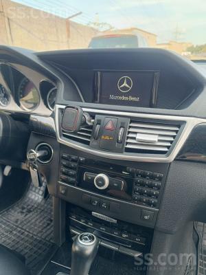 Черный Мерседес E 220 2011 в Рига, объемом двигателя 2.20 л и пробегом 326 тыс. км за 6300 €, фото 11 на AUTOMOTO.COM.LV