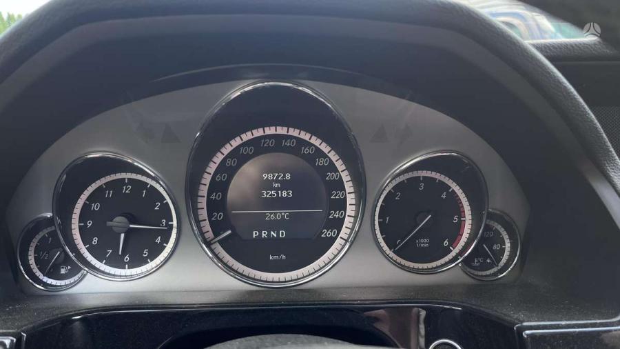 Черный Мерседес E 220 2011 в Вевис, объемом двигателя 2.14 л и пробегом 325 тыс. км за 5450 €, фото 15 на AUTOMOTO.COM.LV