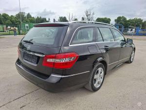 Черный Мерседес E 220 2011 в Пренай, объемом двигателя 2.14 л и пробегом 286 тыс. км за 4050 €, фото 4 на AUTOMOTO.COM.LV