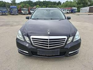 Черный Мерседес E 220 2011 в Пренай, объемом двигателя 2.14 л и пробегом 286 тыс. км за 4050 €, фото 7 на AUTOMOTO.COM.LV