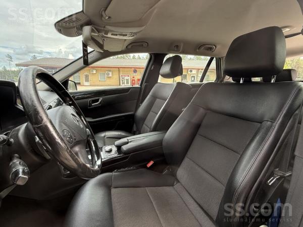 Черный Мерседес E 220 2011 в Рига, объемом двигателя 2.20 л и пробегом 290 тыс. км за 6200 €, фото 8 на AUTOMOTO.COM.LV