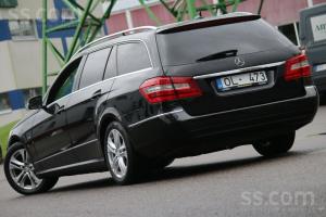 Black Mercedes-Benz E 220 2011 in Riga, with an engine capacity of 2.20 L and mileage of 241 thousand km for 6290 €, photo 5 on AUTOMOTO.COM.LV