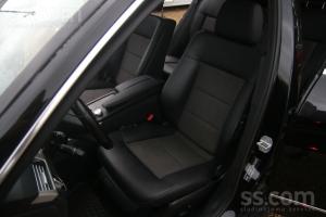 Black Mercedes-Benz E 220 2011 in Riga, with an engine capacity of 2.20 L and mileage of 241 thousand km for 6290 €, photo 10 on AUTOMOTO.COM.LV