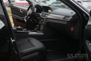 Black Mercedes-Benz E 220 2011 in Riga, with an engine capacity of 2.20 L and mileage of 241 thousand km for 6290 €, photo 17 on AUTOMOTO.COM.LV