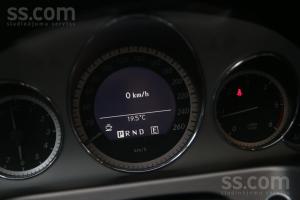 Black Mercedes-Benz E 220 2011 in Riga, with an engine capacity of 2.20 L and mileage of 241 thousand km for 6290 €, photo 25 on AUTOMOTO.COM.LV
