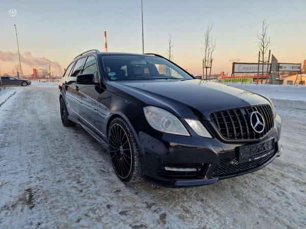 Black Mercedes-Benz E 220 2012 in Vilnius, with an engine capacity of 2.20 L and mileage of 240 thousand km for 6999 €, photo 3 on AUTOMOTO.COM.LV