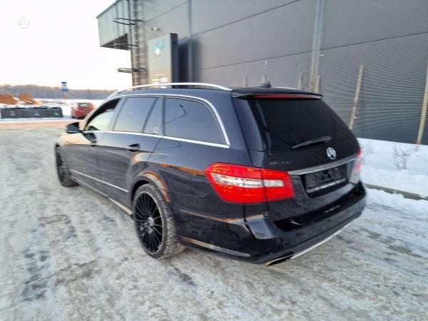 Black Mercedes-Benz E 220 2012 in Vilnius, with an engine capacity of 2.20 L and mileage of 240 thousand km for 6999 €, photo 5 on AUTOMOTO.COM.LV