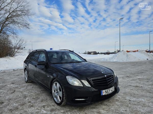 Black Mercedes-Benz E 220 2012 in Klaipeda, with an engine capacity of 2.10 L and mileage of 250 thousand km for 8800 €, photo 2 on AUTOMOTO.COM.LV