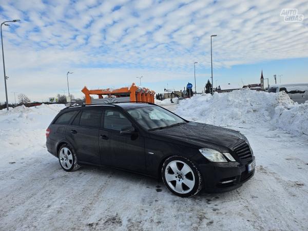 Black Mercedes-Benz E 220 2012 in Klaipeda, with an engine capacity of 2.10 L and mileage of 250 thousand km for 8800 €, photo 8 on AUTOMOTO.COM.LV