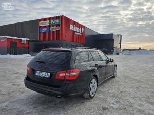 Black Mercedes-Benz E 220 2012 in Klaipeda, with an engine capacity of 2.10 L and mileage of 250 thousand km for 8800 €, photo 10 on AUTOMOTO.COM.LV