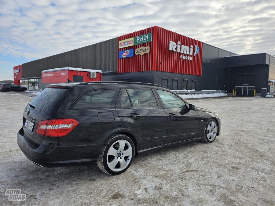 Black Mercedes-Benz E 220 2012 in Klaipeda, with an engine capacity of 2.10 L and mileage of 250 thousand km for 8800 €, photo 11 on AUTOMOTO.COM.LV