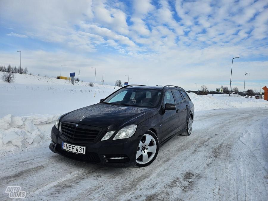 Black Mercedes-Benz E 220 2012 in Klaipeda, with an engine capacity of 2.10 L and mileage of 250 thousand km for 8800 €, photo 13 on AUTOMOTO.COM.LV