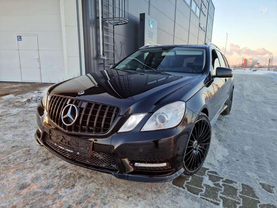 Black Mercedes-Benz E 220 2012 in Vilnius, with an engine capacity of 2.14 L and mileage of 239 thousand km for 6899 €, photo 1 on AUTOMOTO.COM.LV