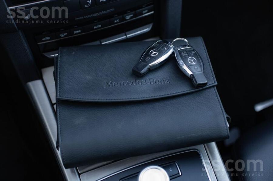 Черный Мерседес E 220 2012 в Рига, объемом двигателя 2.20 л и пробегом 299 тыс. км за 9990 €, фото 30 на AUTOMOTO.COM.LV