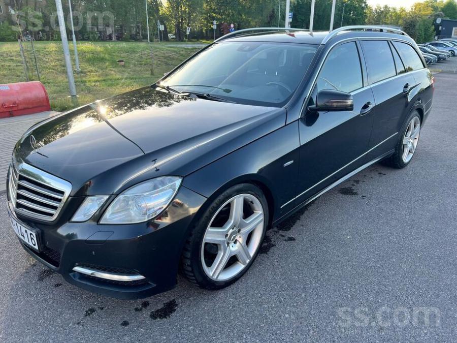 Black Mercedes-Benz E 220 2012 in Riga, with an engine capacity of 2.20 L and mileage of 213 thousand km for 6150 €, photo 1 on AUTOMOTO.COM.LV