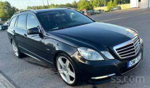 Black Mercedes-Benz E 220 2012 in Riga, with an engine capacity of 2.20 L and mileage of 213 thousand km for 6150 €, photo 3 on AUTOMOTO.COM.LV