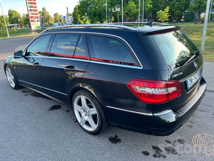 Black Mercedes-Benz E 220 2012 in Riga, with an engine capacity of 2.20 L and mileage of 213 thousand km for 6150 €, photo 4 on AUTOMOTO.COM.LV