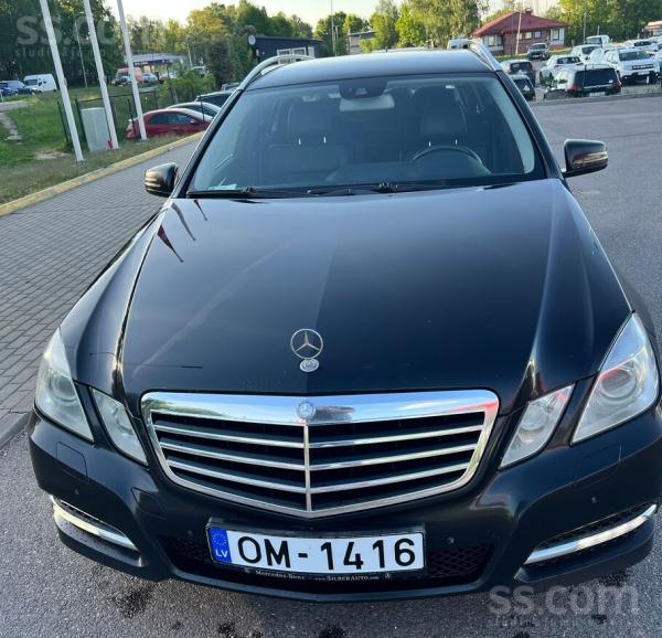 Melns Mercedes-Benz E 220 2012 Rīga, ar dzinēja tilpumu 2.20 L un nobraukumu 213 tūkst. km par 6150 €, foto 6 vietnē AUTOMOTO.COM.LV